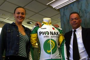 Cynthia Compain,danseuse au Lido de Paris et championne cycliste ...