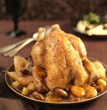 Poularde rôtie aux fruits d'hiver - La source de Janane
