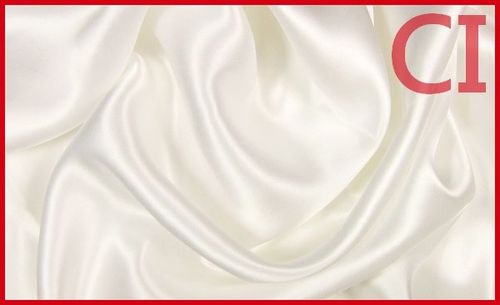 Porter un habit blanc le jour du mariage - Le couple en islam