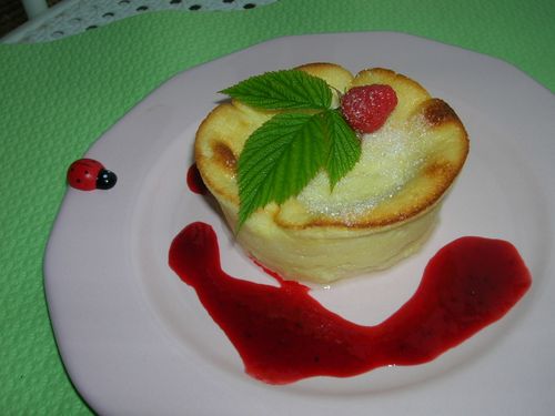 Délices à la faisselle et coulis de fruits rouges - La Pilounette