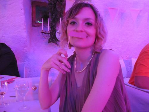 Les moustaches - Maya et Jules