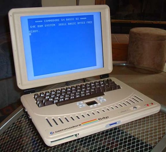 LE COMMODORE 64 PORTABLE