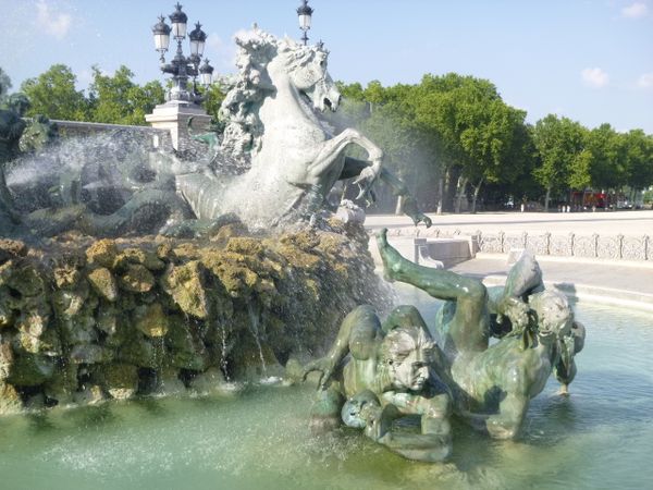 Bordeaux : chevaux! - Equitation monte en amazone