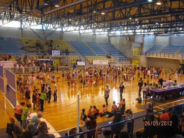 demi-finale à st julien les villas twirling bâton ivry le temple st ...