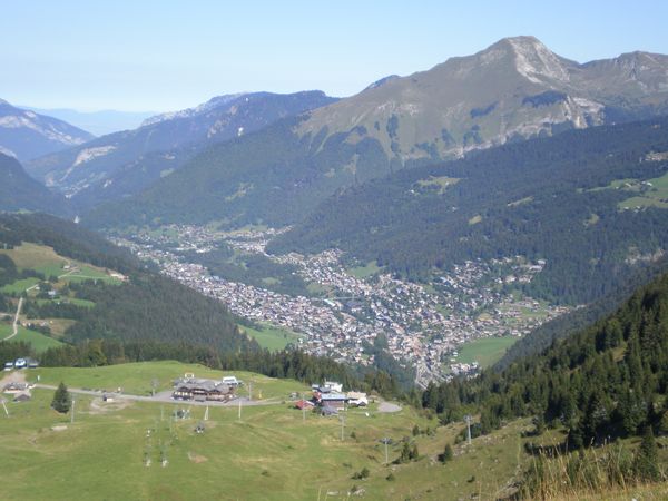 La Pointe de Nyon (2015m) Morzine - Randonnée Haute-Savoie Le blog de l ...