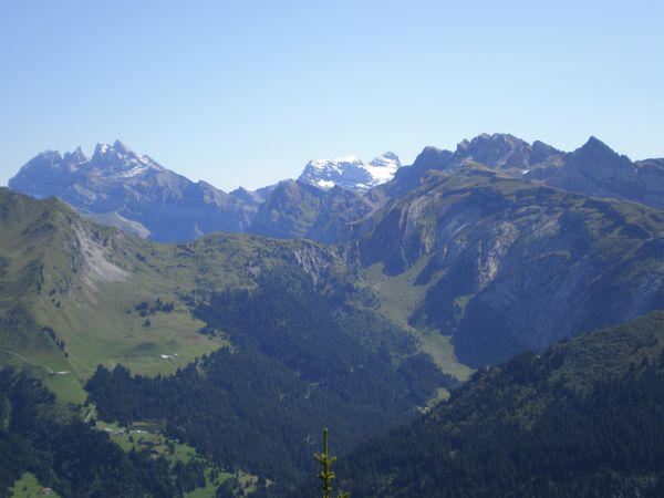 La Pointe de Nyon (2015m) Morzine - Randonnée Haute-Savoie Le blog de l ...