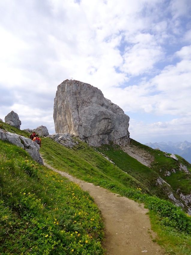 La Tournette - Un Savoisien à Hong Kong 在香港 （ex-Un Savoisien à Paris)