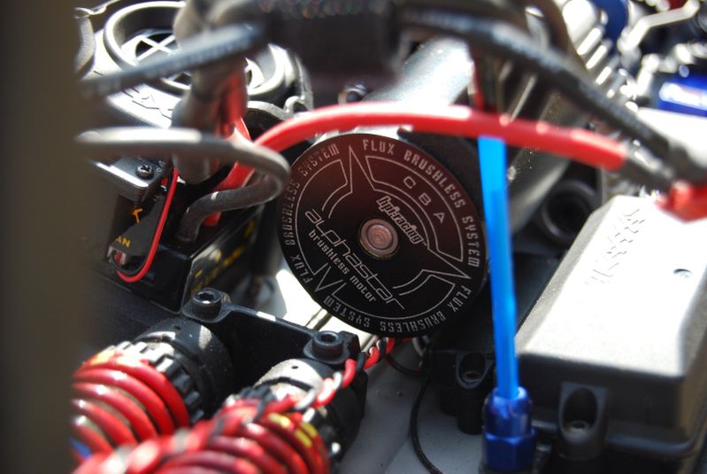 Summit Traxxas Evolution Brushless Mamba Max Pro - RC Modelisme